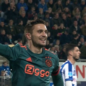 Tadic's on 𝒇𝒊𝒓𝒆 & so are the highlights. 🔥 ➣ Ajax.ms/heeajaHL #heeaja | AFC Ajax