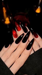 Valentine energy but make it dark, romantic, and a little dramatic 🌹🖤 Deep red fading into black, roses hiding in the shadows… yeah, this one’s for the girls who love love — but on their own terms. Soft glow. Sharp mood. Zero sweetness overload. This set doesn’t scream Valentine — it whispers it slowly and dangerously. If your Valentine vibe is wine > candy, roses > texts, and confidence > clichés… you already know this is the one. 👀🔥 Would you wear this for date night… or just because you f