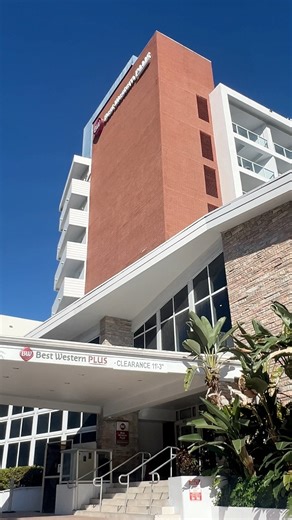 This Best Western Plus Atlantic Beach Resort Hotel sits at a 3.4 rating on Google—definitely a more budget-friendly option for those who want to be steps from the sand without the South Beach price tag. The cheapest room right now is $219 Key Features of the Property: • Beachfront Access: Located directly on the ocean with a beachfront deck. • Amenities: Features an outdoor pool and an on-site, laid-back restaurant. • Location: Situated in the Mid-Beach area on Collins Avenue, offering a slightl