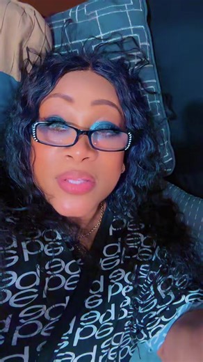 Daphne Lodge (@j_lodge)’s videos with Never Keeping Secrets - Babyface