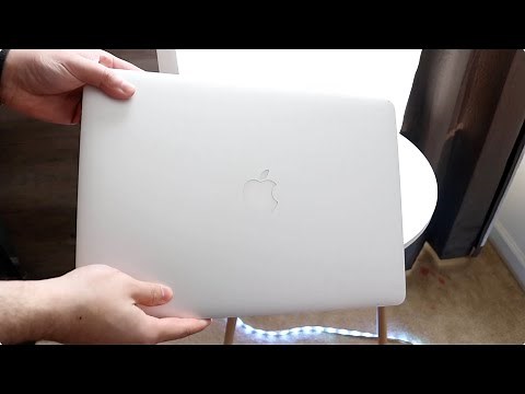 2015 Retina MacBook Pro In 2025! (Still Worth Buying?) (Review)