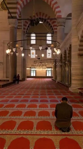 أشهد أن لا إله إلا الله وأشهد أن محمد عبده ورسوله 🤍