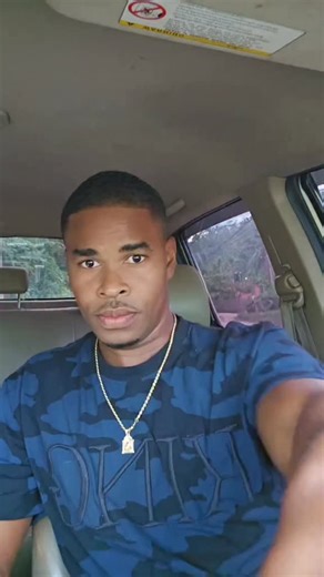 souljapupkennels 1 (876) 322-0156 on Instagram: "Have to deal with dogs have to clean poop 💩 😒 #souljapupkennels #souljapupkennel #leaderofthepack #jamaicadogwhisperer #rottweiler workinglinegsd workingdog godisgood"