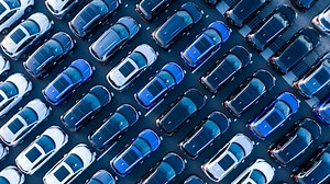 New vehicle sales hit record high for fifth-straight month