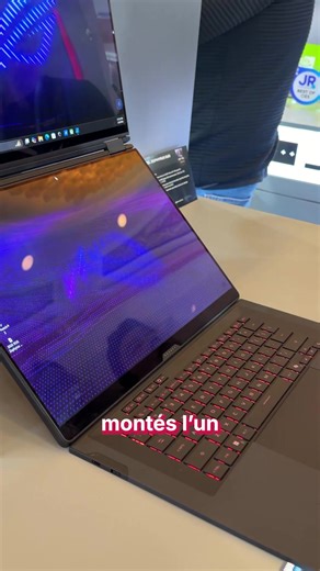 DEUX écrans sur un PC gamer 🤯🔥 #ASUSROG #ZephyrusDuo #CES2026 #PCGamer | Clubic
