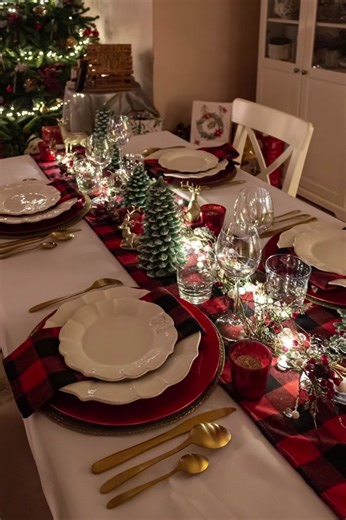 Christmas Dinner Table Settings Ideas 2023