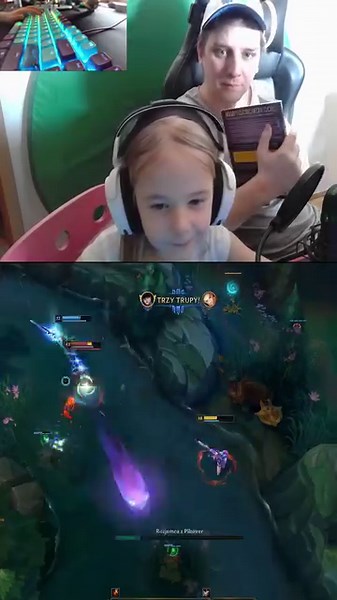 288K views · 3.3K reactions | This little girl is better ADC than me  Credits: @NakromTV #streamer #leagueoflegends #twitch | League of Legends Best Plays | Facebook