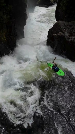 Entry #93 Superstyling 2025: Tobias Scharff launching down Money Drop Paddler: @tobi.scharff Video: @ugakandrey Location: Moneydrop, Strandelvi, Norway Watch all the @palmequipment and @kayaksessionmag 2025 Superstyling entries on kayaksession.com 👉 link in bio. #kayaksession #superstyling | Kayak Session Magazine