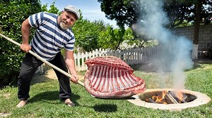 Roasting Very Juicy Ribs in a Pit! The Unbeatable Classic | Chef Lifestyle