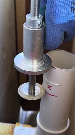 Essential Drill-Powered Pipe Cutter for Tight Spaces