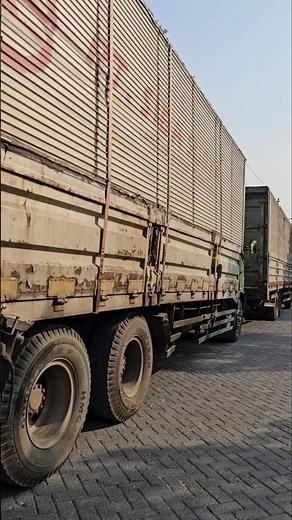 2 truk tronton wing box