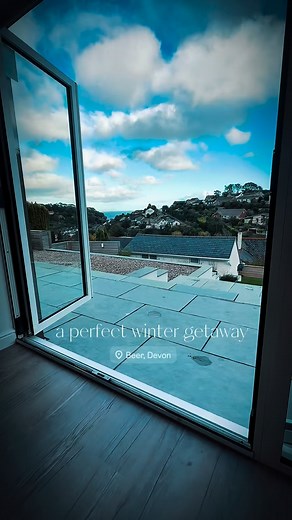 Keep reading👇🏼 Hydropool Luxury 6 person Hot Tub—included from 4th Dec🔥 Out on the terrace overlooking this beautiful sea & beer village view🥹 What’s a luxury all year holiday home without a hot tub? Confirmed & included with all stays from 4th December 2025–no additional costs at all 🫶🏻 Don’t forget to check our Black Friday winter bookings post for a limited time discount code. Book your stay Mikey & Cherie #hottub #devon #wintergetaway | Seahollyhousebeer