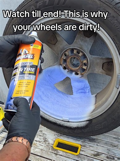 Dura Coating Technology​ Wheely Clean Concentrate - Professional Wheel Cleaner is made to remove the nasty brake dust and oxidation from chrome or aluminum surfaces ✨ Wheely Clean is NOT a degreaser, we are not removing grease or dirt 🚫 Wheely clean is not Purple Power, Dawn dish soap, Simple Green or any other degreaser amateurs use to clean wheels when in fact degreaser do a poor job cleaning wheels as they do NOT react and remove embedded brake dust! 🚫 Don’t forget to protect them with our 
