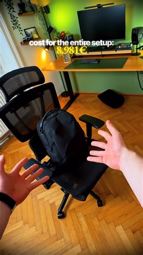 Florian Breiteneder on Instagram: "with this daily setup I can shot or edit wherever I am 📷🔥 If you wanna see my fully remote editing setup, let me know in the comments🦾 #backbag #camerabag #videography #photography #editing"