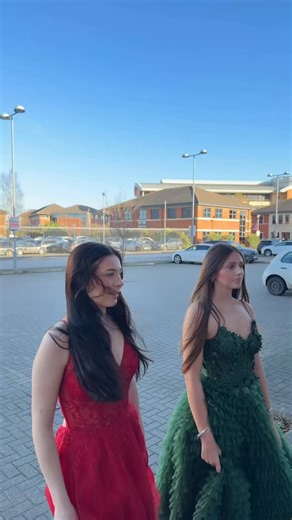 CHRISTMAS IS COMING!! ITS TIME FOR THE PROM READY CHRISTMAS COUNTDOWN!🎅🏻❄️ Who’s getting their dresses for christmas? ❄️Book your prom appointment to try on our dresses in store!❄️ www.promready.co.uk/book-now #promready #promqueen #prom #promgoals #promgirl #year11prom #promshop | Prom Ready