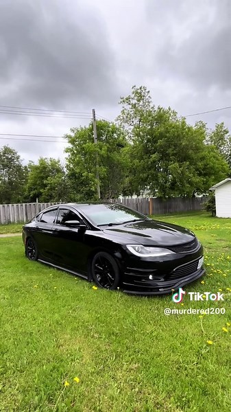 Chrysler 200: The Humor in Lowered Car Culture