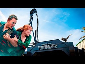 Owen and Claire queue video - Jurassic World VelociCoaster