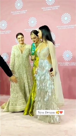 Mind-blowing Gadgets and tools Revealed 🥰 #short #viralvideo #kajoldevgan #rekha #Gadgets