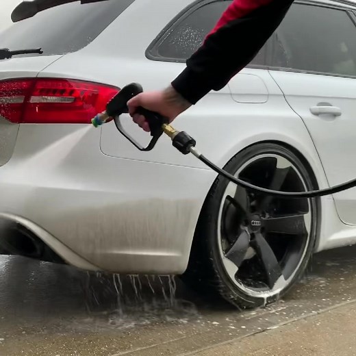 Pure Magic Citrus Pre-wash #alienmagiccarcare #detailing #cardetailingproducts #detailingstore #alienmagic #alienmagicarmy #alienmagiceu #alienmagicaustralia #cardetailing #audi #rs4 #prewash #dirt #mud #fyp #satisfyingvideo