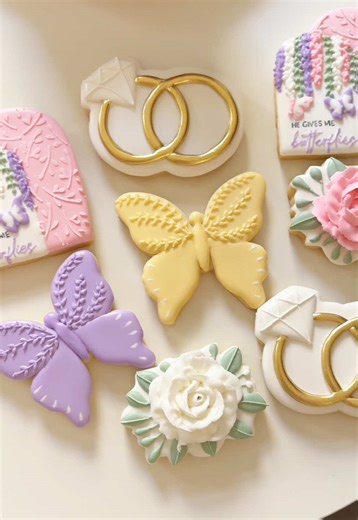 Transforming Cookie Art: From Sketch to Stunning Design