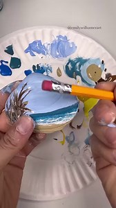 [clip] Beach painting on a seashell! 🎨🐚 #beachvibes #easypainting #tutorials #beginner #artsandcrafts #diyideas | Emily Seilhamer Art