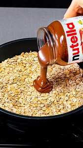 58K views · 202 reactions | The secret that pastry chefs hide! Here's how to make the best cake! Ingredients: butter: 200 g (7.1 oz) oat flakes: 400 g (14 oz) OVER MEDIUM FIRE: 7 MIN bananas: 2 pc Nutella: 100 g (3.5 oz) The filling: bananas: 1 pc Decoration: roasted peanuts: 70 g (2.5 oz) The glaze: dark chocolate: 60 g (2.1 oz) hot milk: 80 ml (2.7 fl oz) Nutella: 100 g (3.5 oz) | Cookrate | Facebook