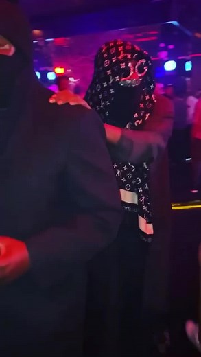 Giving away random e wallets to anyone who posts a video using this sound and tags me #showyouoff #viral #trend #fop