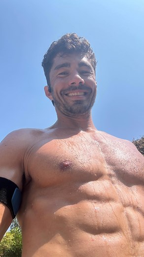 164K views · 1.4K reactions | Non è il tempo che ti manca!!! È la volontà, è la disciplina, è l’amore verso te stesso! Tutto il resto sono scuse e debolezza… . . #sveglia #disciplina #volontà #scuse #motivazione | Daniele Vecchioni | Facebook