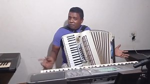 37K views · 1.7K reactions | Na verdade essa música é dos 3 do nordeste, eu falei errado. Inscreva-se no meu canal do youtube:https://www.youtube.com/channel/UCslagDNiNpdfLc2Kx957Vig Nos ajude com as Estrelas: fb.com/star | Moacir De Morais | Facebook