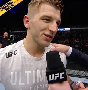 Dan "Hangman" Hooker calls out the person interviewing him 😅 | UFC on FOX