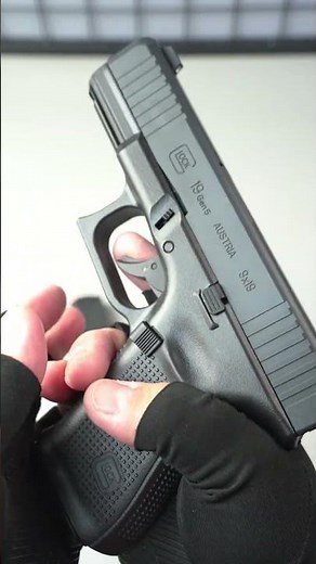 Glock G19-GEN5 Laser Toy #toygun #airsoft #gelblaster #shorts #Shellejection #realistictoygun