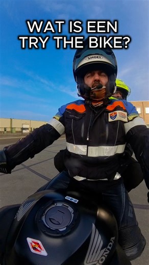 Kijk mee met de Try the Bike van Artur en ontdek wat een Try the Bike inhoudt. Ideaal als je wilt starten met je motorrijbewijs en eerst wilt ervaren hoe het is, of als je dit cadeau wilt doen aan iemand anders. Absoluut een aanrader en wie weet tot snel 🏍💨 #trythebike #motorrijlessentiel #motorrijschoolrebin #motorrijschooltiel #motorrijbewijstiel | Motorrijschool Rebin