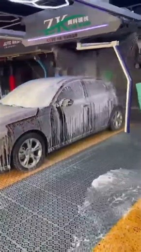 Fully automated vehicle washing system