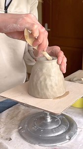 54K views · 262 reactions | How to make a mug ❤️ ••• Follow @cali.ceramics for more! | The Ceramic School | Facebook