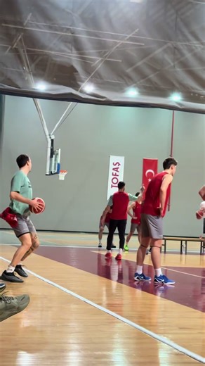 On prépare le match de dimanche contre Erok Istanbul 🫡🏀 #vlogs #basketball #SportsTiktok #turkish