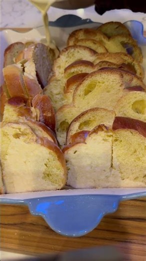 Easy Challah Bread french toast casserole #frenchtoast #breakfast #easyrecipe