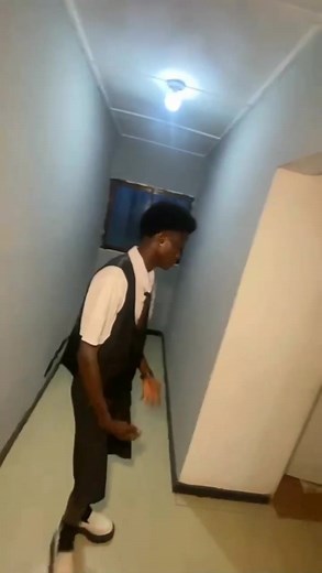 DOA manager about to step out 🇱🇷💯💪 Let's follow DOA on TikTok https://www.tiktok.com/@doacrew231?_r=1&_t=ZM-91BLMBM5FnP | Thomas T-Roxzee Sengita