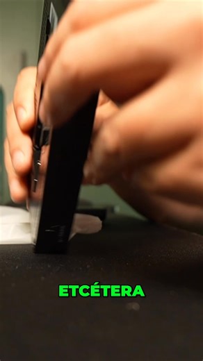 Descubre las funcionalidades de un monitor diseñado para el monitoreo de cámaras. Exploramos su pantalla táctil, controles intuitivos y puertos adicionales. Una herramienta esencial para la vigilancia y seguridad. #Monitores #CámarasDeSeguridad #Vigilancia #Tecnología #Seguridad | Thenewslatte