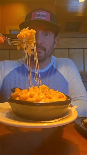 Nick Howard on Instagram: "Outback’s holiday menu might be their best one yet 🎄🔥 @outback The holiday menu is officially BACK at Outback 🍽️ And this year… it’s loaded with festive flavors. Seasonal drinks, over-the-top comfort food, and big portions. Perfect for family nights, date nights, or holiday hangouts. I tried the Gingerbread Martini + Gingerbread Fizz 🥂 Super festive, super smooth, perfect for the season. Then the Down Under Trio went crazy — so much variety. Cheese fries, Bloomin’ 