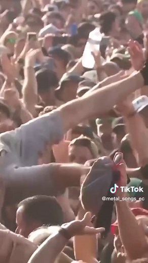 The Offspring / The Kids Aren't Alright 🎶🎶🎸🎸🎸#theoffspringband #theoffspringrocks #rock #fypシ #music #metalbands #viralrock