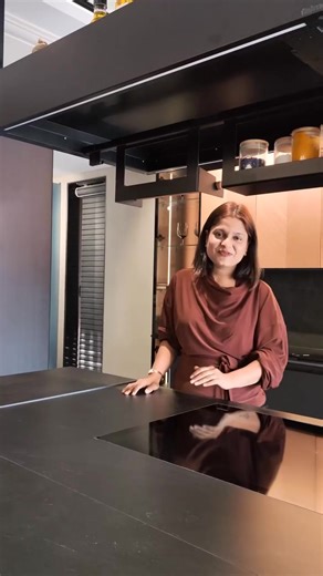 Know the ideal dimensions for your kitchen island. #stainlesssteelmodularkitchen #stainlesssteelkitchens #modernkitchen #interiordesign #kitchendesign #kitchengoals #kuche7 | Küche7