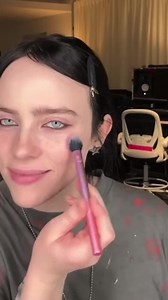 ¡No importa cuál sea tu estilo, en @RealTechniques tenemos las herramientas perfectas para crear el look de tus sueños! Desde el maquillaje natural hasta el más elaborado, nuestras brochas y esponjas te ayudarán a lograr un acabado impecable. ¿Cuál es tu estilo de maquillaje favorito? ¡Cuéntanos en los comentarios 💬! #RealTechniques #HerramientasDeMaquillaje #Makeup #Maquillaje #Beauty #Belleza #Cosmeticos #MakeupTools #MakeupEssentials #MustHave #BeautyHaul #MakeupLover #InstaMakeup #EstiloDeM