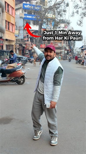 𝗛𝗲𝗹𝗹𝗼 𝗛𝗮𝗿𝗶𝗱𝘄𝗮𝗿 | Travel | Uttarakhand on Instagram: "BHARIJA BHAWAN | HARIDWAR 📞 Book Now: +91 89589 09074 🙏 Enjoy a peaceful stay with a beautiful Ganga view, just steps away from the holy ghats. 🛏️ Clean & comfortable AC rooms and AC hall, ideal for families, pilgrims, and groups. 🆓 Equipped with AC, Free Wi-Fi, Geyser & Fridge for a hassle-free stay. 🌊 Only 1 minute (50 meters) walk from Har Ki Pauri. Room Rates (T&C Apply): • 🛏️ AC Double / Triple Bed Room: ₹1000 – ₹2000 •