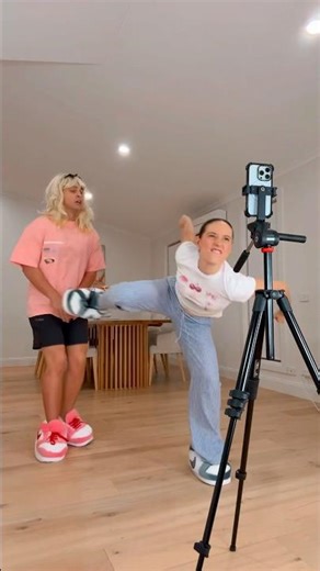 ‪@JasminArndt‬ x ‪@James_Ewens‬