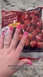 2.8K views · 100 reactions | What?? Y’all didn’t know I was a chef too?  I can do more than sell cute childrens clothing 殺 Meagan’s FAMOUS (because it’s the only thing I don’t mess up or burn!) Sweet, Chili (NOT SPICY) Meatballs. Absolutely delicious. Anytime I make these, they get devoured! Will you be making these? Share this to save to your timeline! www.lillybowpeep.net | Squirrel Around The World | Facebook