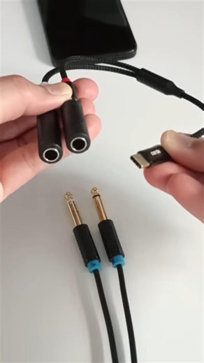This USB type C to 2 female Akai Stereo cable with DAC adapter can be used for Android phone #shorts
