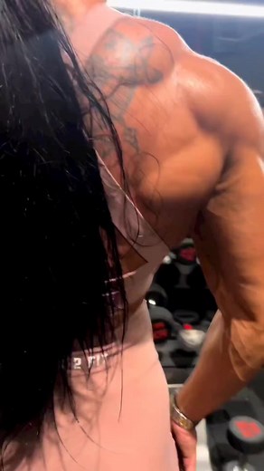 Female bodybuilder back muscles 💪🔥 . . Office account:) @fit_fitness13🎯 . Follow me :) https://youtube.com/@fit_fitness13 Follow me:) https://instagram.com/fit_fitness13?igshid=MzNlNGNkZWQ4Mg== . #womensfitness #fitness #fitnessmotivation #womensbodybuilder #womenworkout #gym #femalefitnessmodel #fitnessjourney #femaleathletes #crossfitathlete #fitfitness13 #bodybuilding #gymmotivator #gymworkout #womensupportingwomen #womenbodybuilding #gymlife #fitfitness13 #femalemuscle #strongfit #girlsli