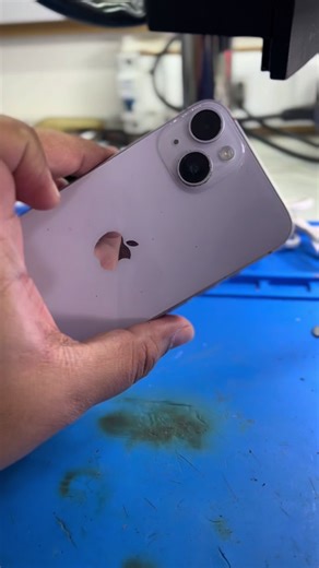 Reparación del botón de encendido del iPhone 14