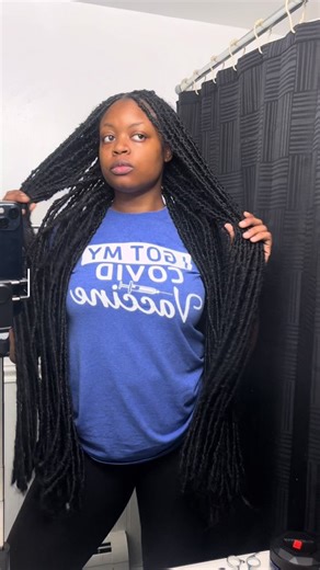 Soft Locs Styles: How to Style Your Soft Locs with Ease