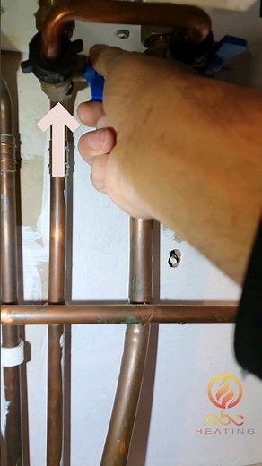 Filling the pressure in a Ideal Logic + Combi boiler